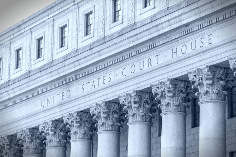 4 Easy Steps to Become a Court Reporter + Complete Guide